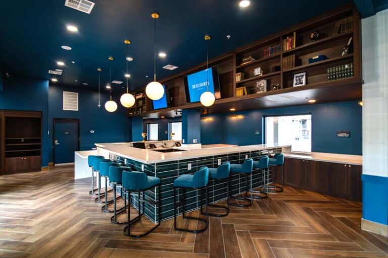 The Ellsworth Hotel - Modern Amenities + Adventurous Charm